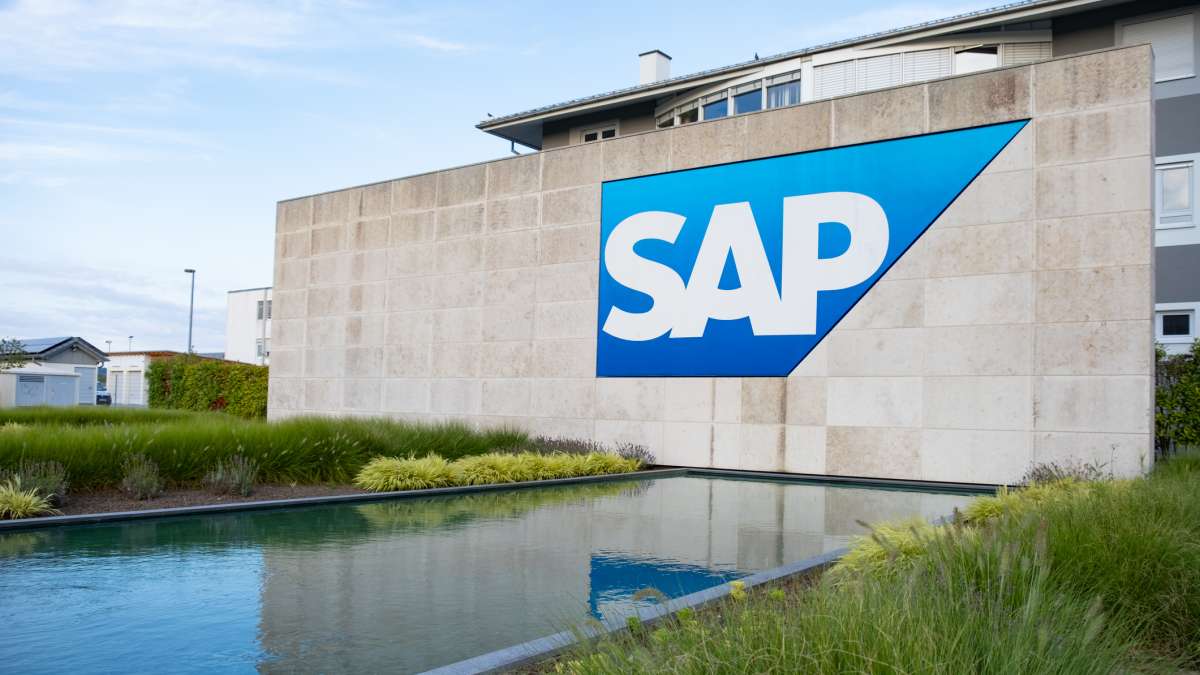 Dax – Kurseinbruch zum Jahresanfang? SAP – Furiose Rekordjagd auch in 2025?