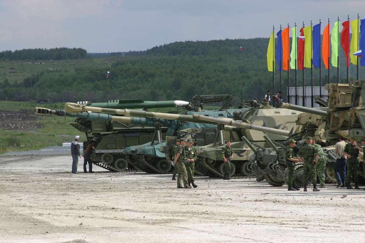 Im Schatten von Rheinmetall und Hensoldt: BAE Systems und Leonardo ...
