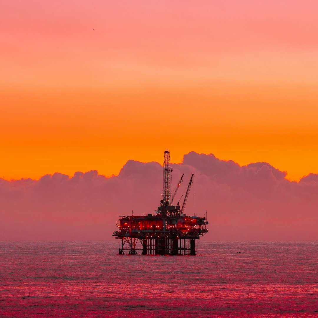 Ölpreise in explosiver Konstellation: Wie geht es nun mit Shell, BP ...