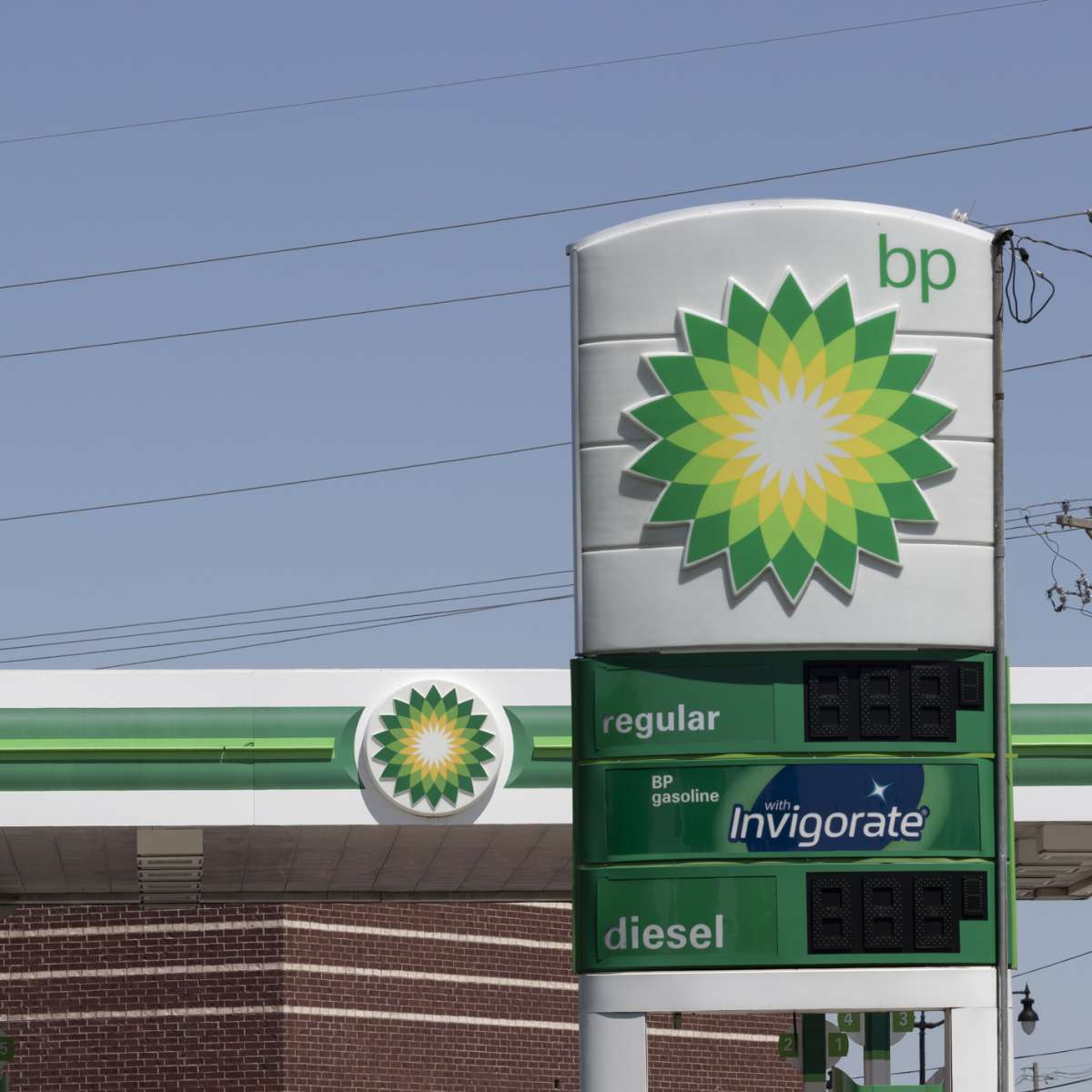 Brent Öl bricht ein. Droht jetzt das ganz große Debakel? Wie geht’s ...